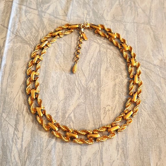 Monet | Jewelry | Vintage Monet Gold Tone Chain | Poshmark